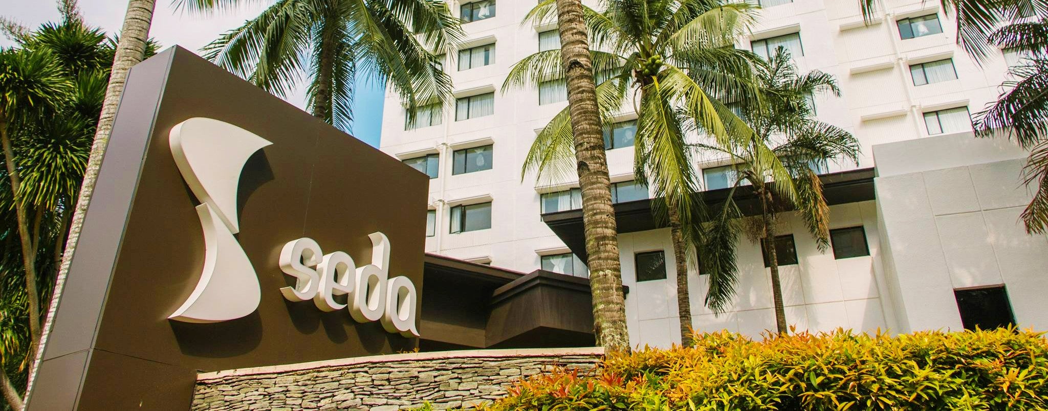 Indulgent 5-Day Cebu Package at Seda Hotel Ayala Center with Airfare ...