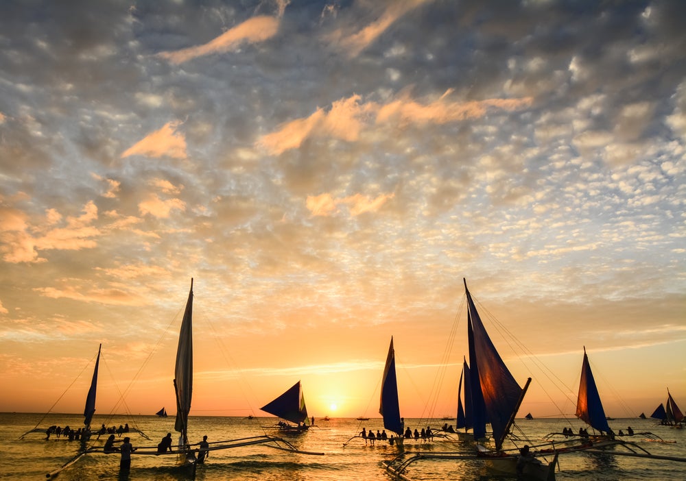 Private Sunset Paraw Sailing in Boracay Island | Guide to the Philippines