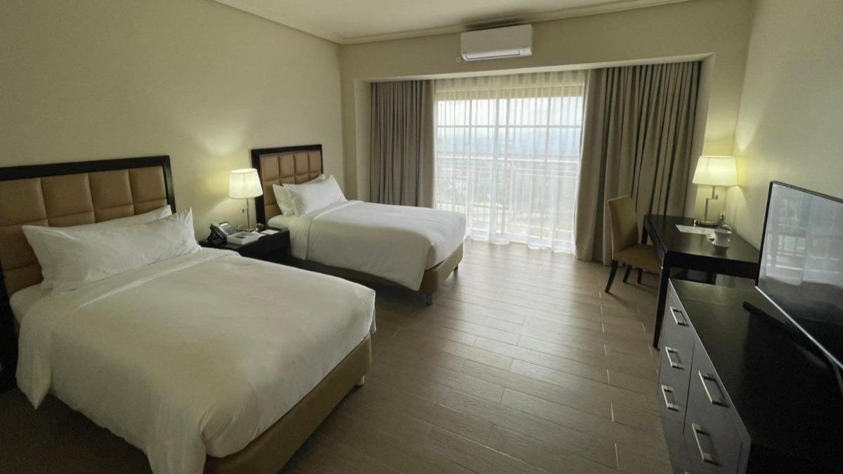 2D1N Timberland Highlands Resort Rizal Package with Daily Breakfast ...