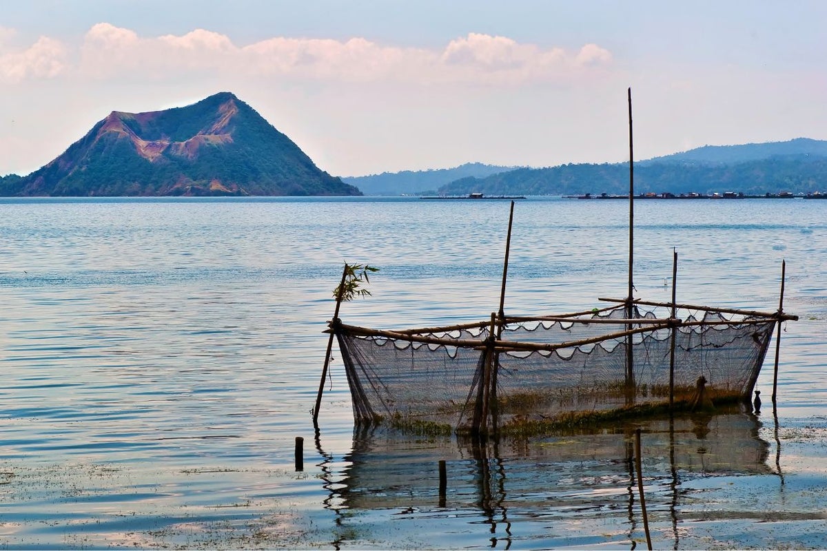 Private Taal Lake Tour with Boat Ride Near Volcano, Guide & Entrance ...