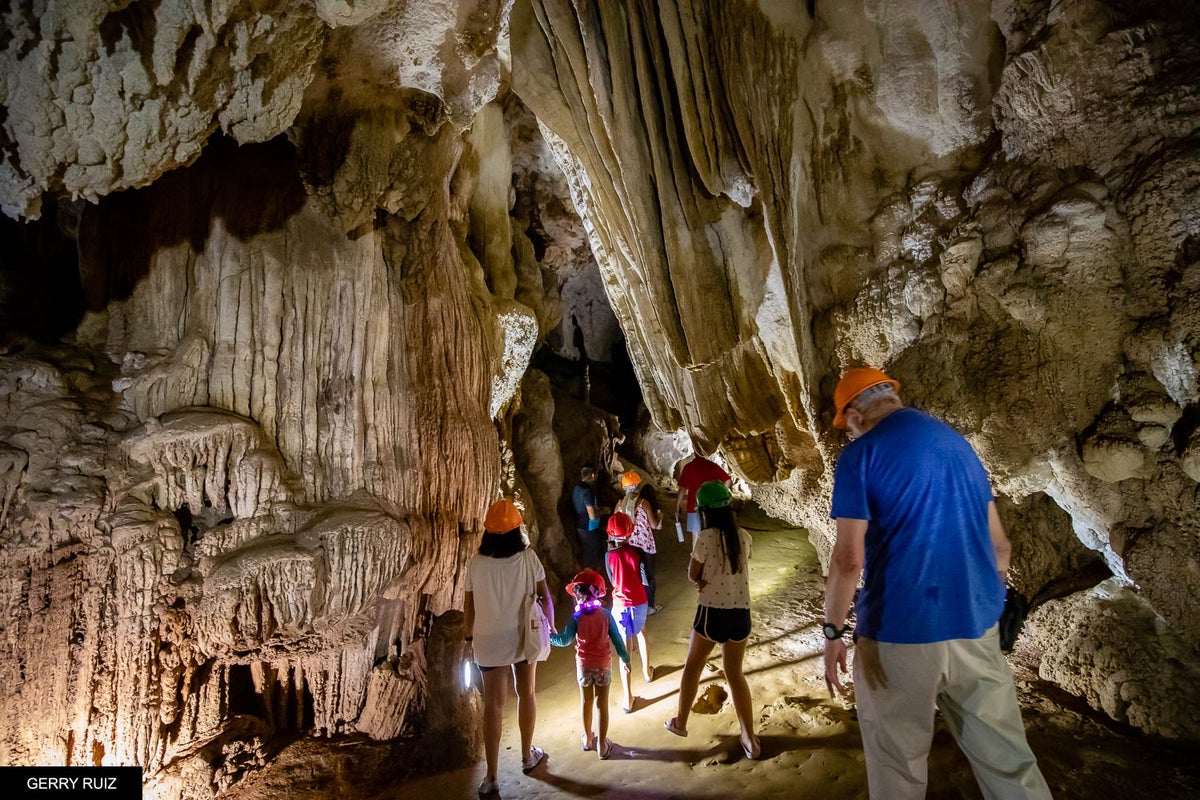 Samar Sohoton Caves & Natural Bridge Tour with Kayak, Lunch & Transfers ...