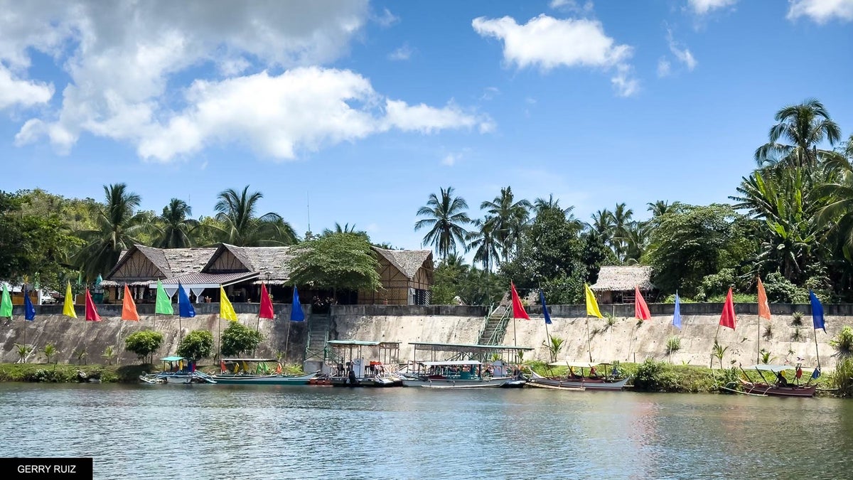 Samar Sohoton Caves & Natural Bridge Tour with Kayak, Lunch & Transfers ...