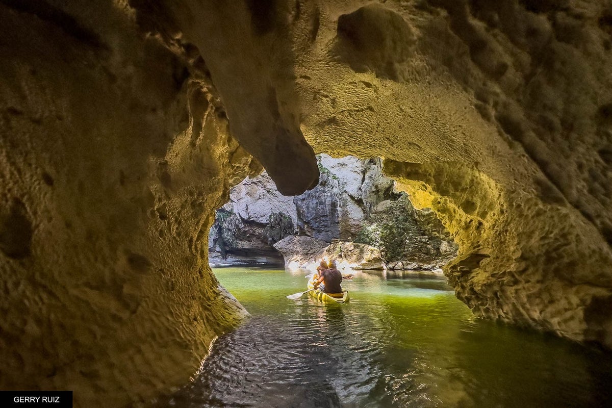 Samar Sohoton Caves & Natural Bridge Tour with Kayak, Lunch & Transfers ...