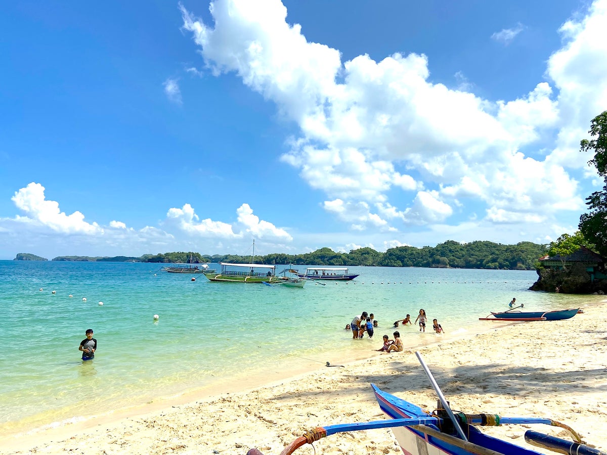 Guimaras Island Hopping Tour with Sea Transfers from Iloilo | Natago ...