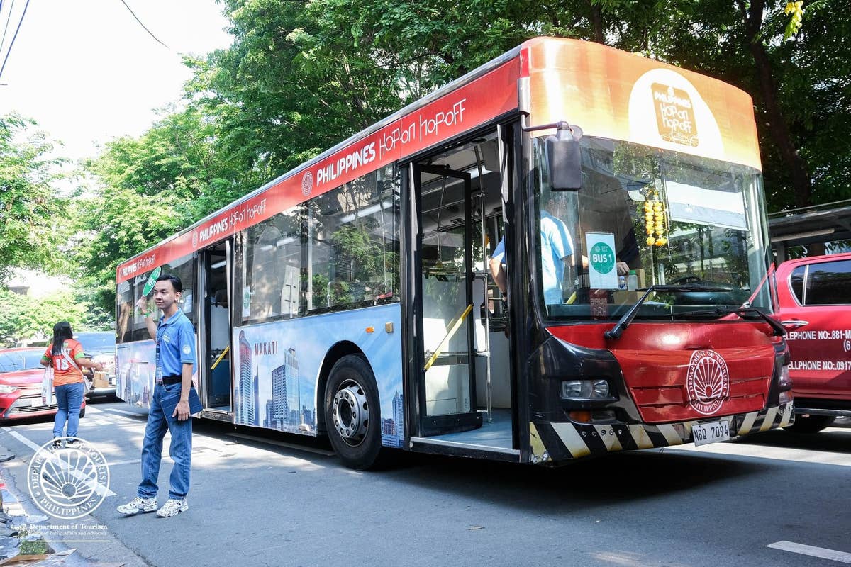 Manila & Makati Hop-on Hop-Off Bus Day Pass to Malls & Cultural Spots ...