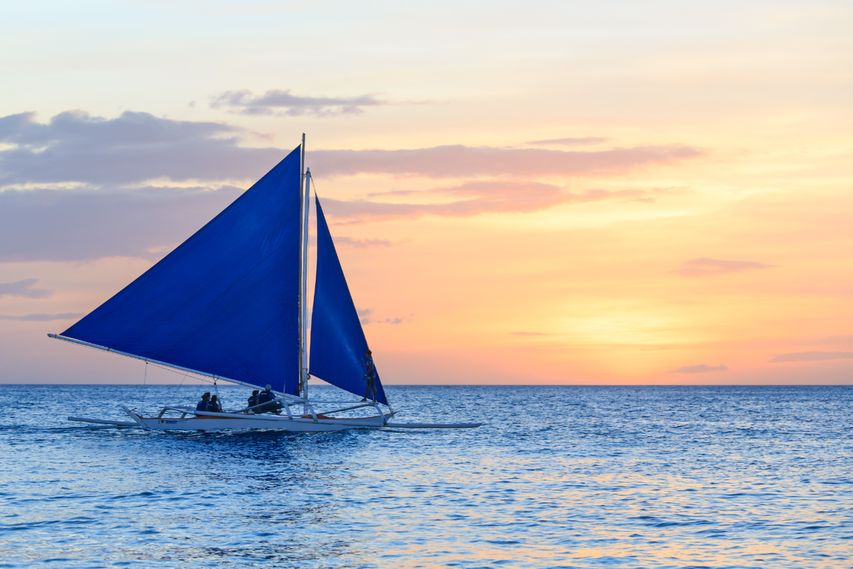 Private Sunset Paraw Sailing in Boracay Island | Guide to the Philippines