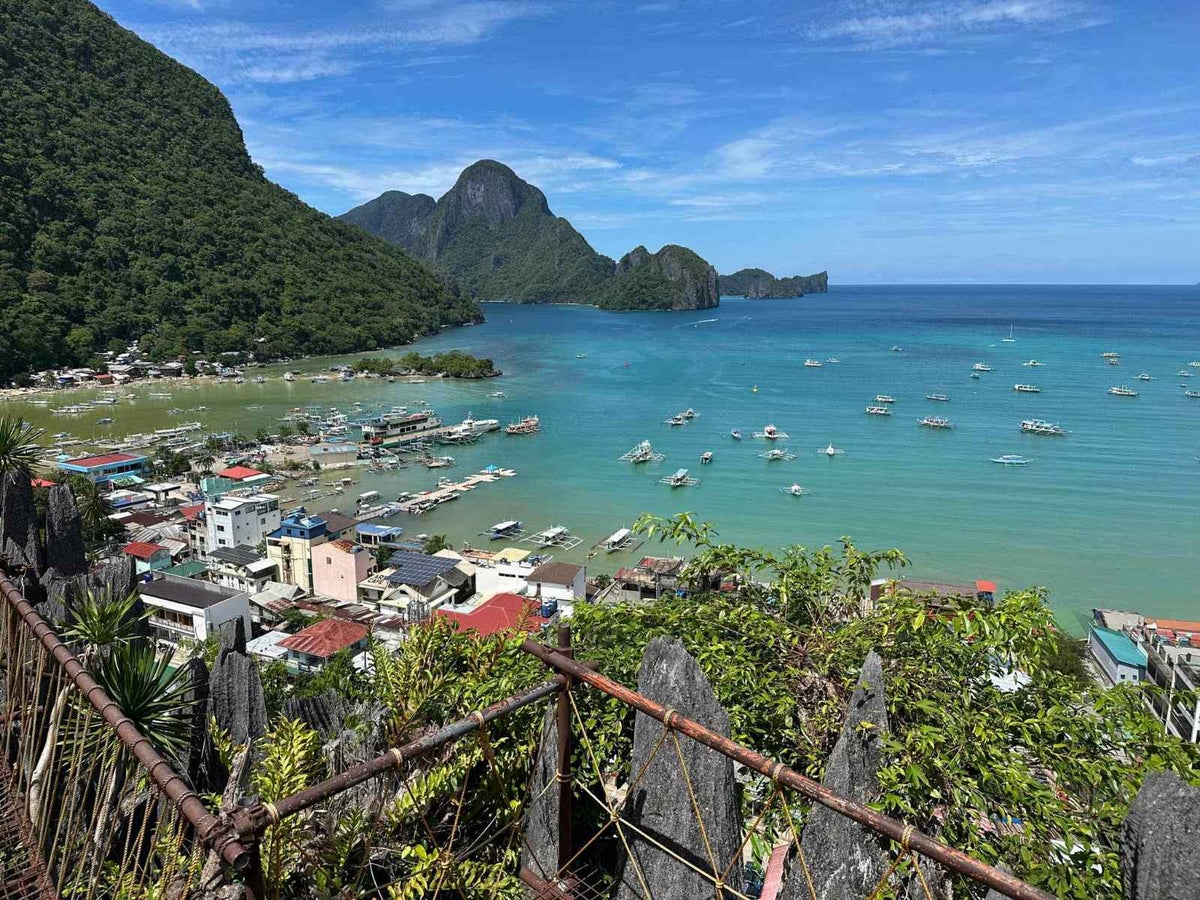 Canopy Walk at Taraw Cliff in El Nido Town on Palawan Island | Guide to ...